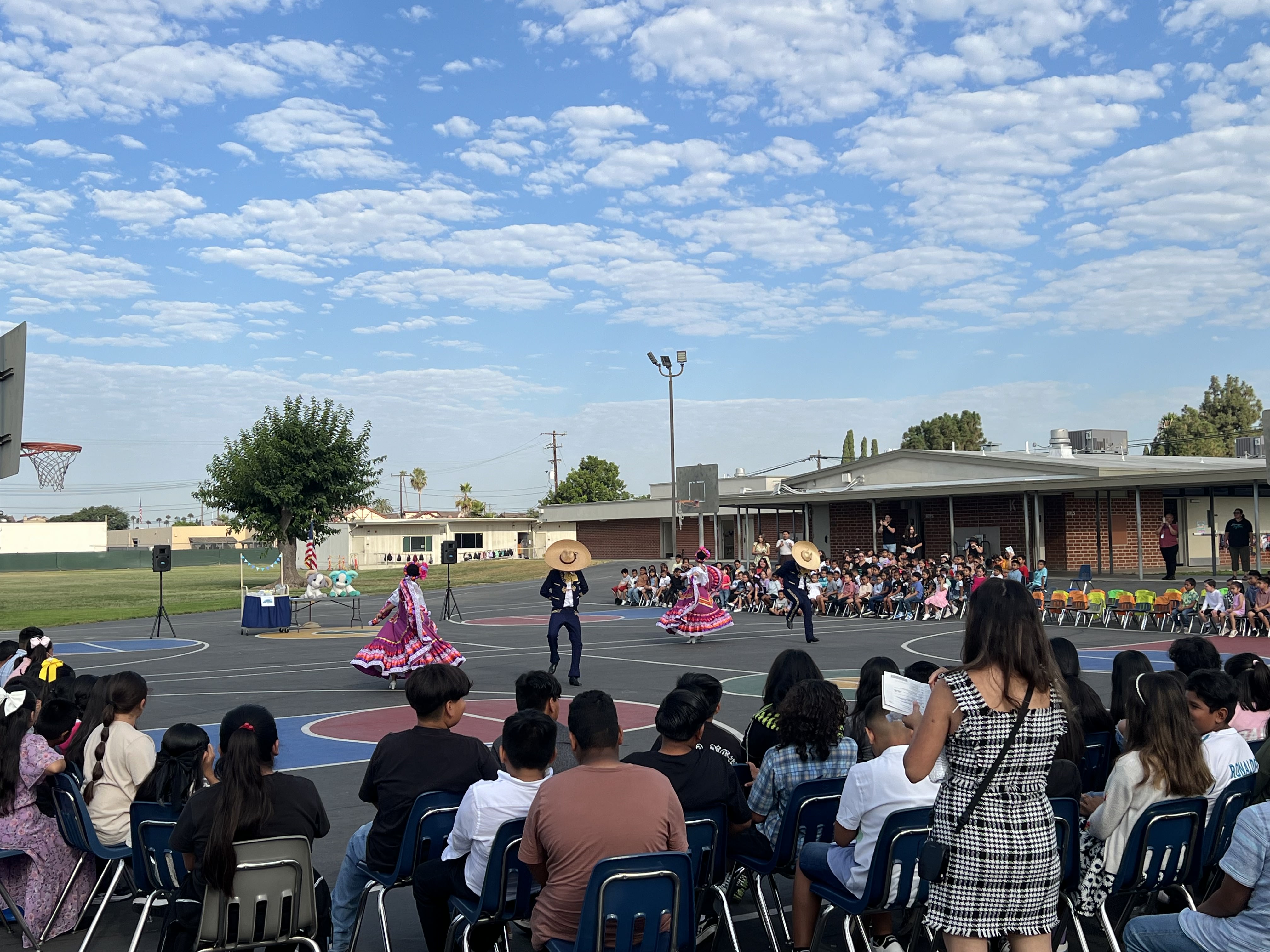 Home | Russell Elementary Language Academy